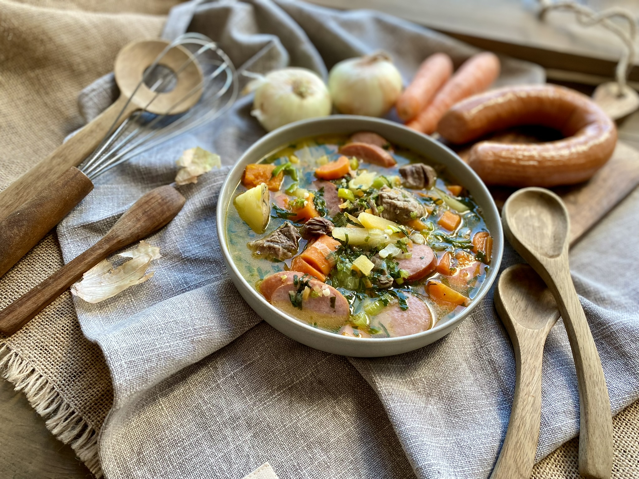 Hutsepot op schoonmoeders wijze - Koken op den berg